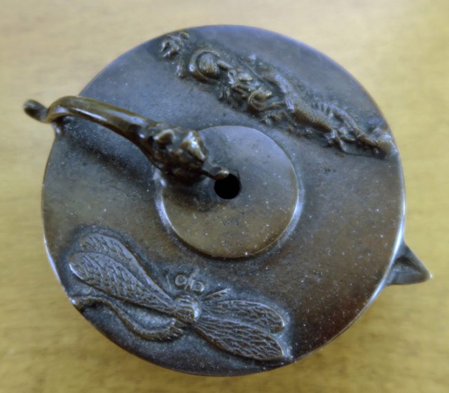 z (SOLD): Bronze Antique Water Dropper (W155) – Japanese Textile Art